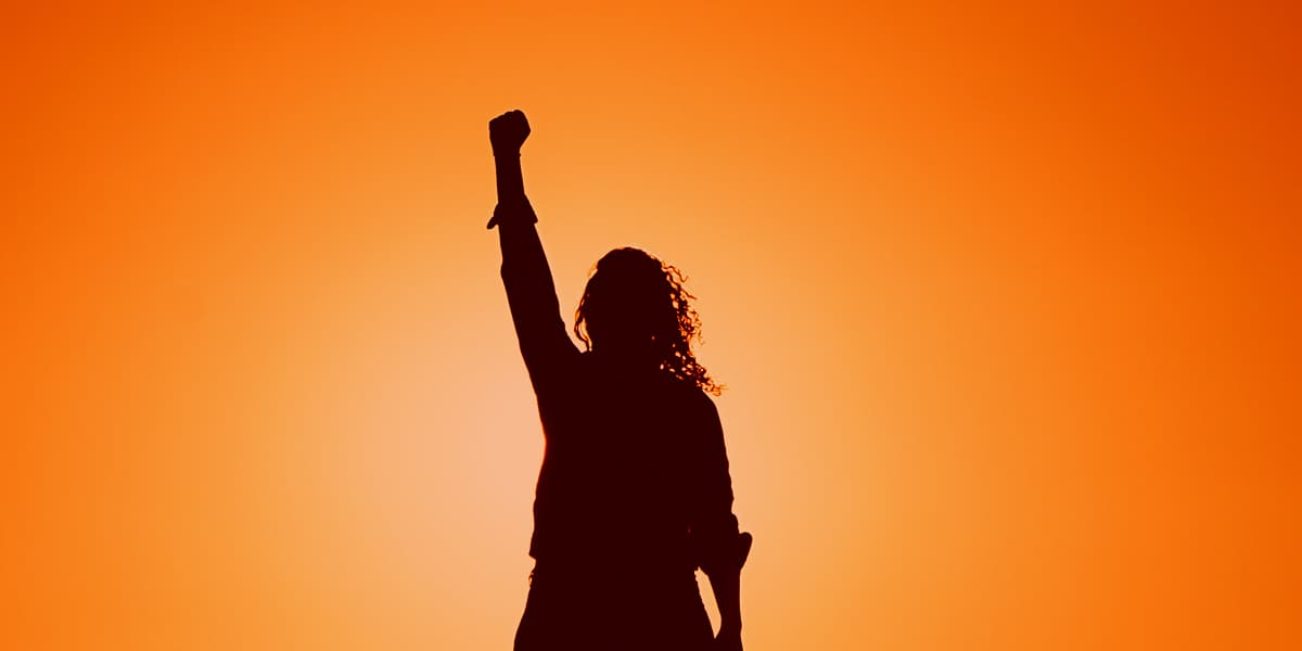 How to Be Your Own Heroine: Embrace Your Strength and Live Your Dreams