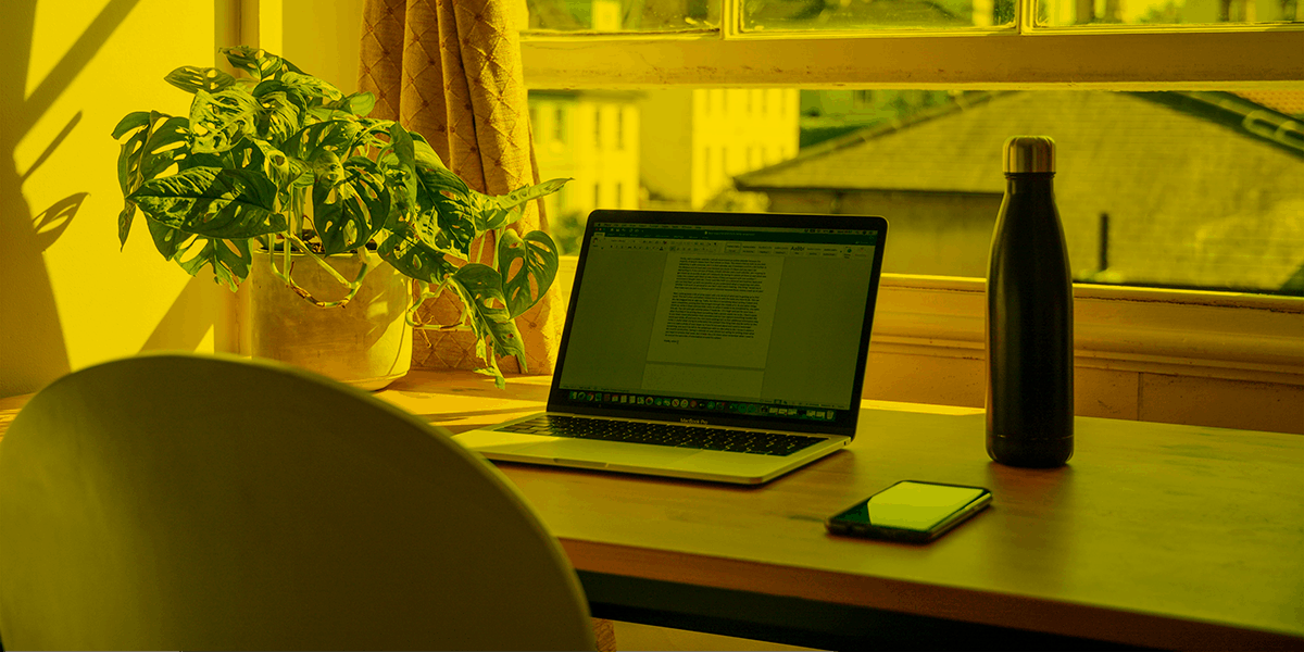 How to Successfully Make Sales with a Work from Home Job